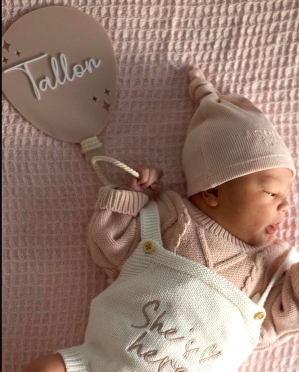 Acrylic personalised balloon sign – Penny and Co Collections